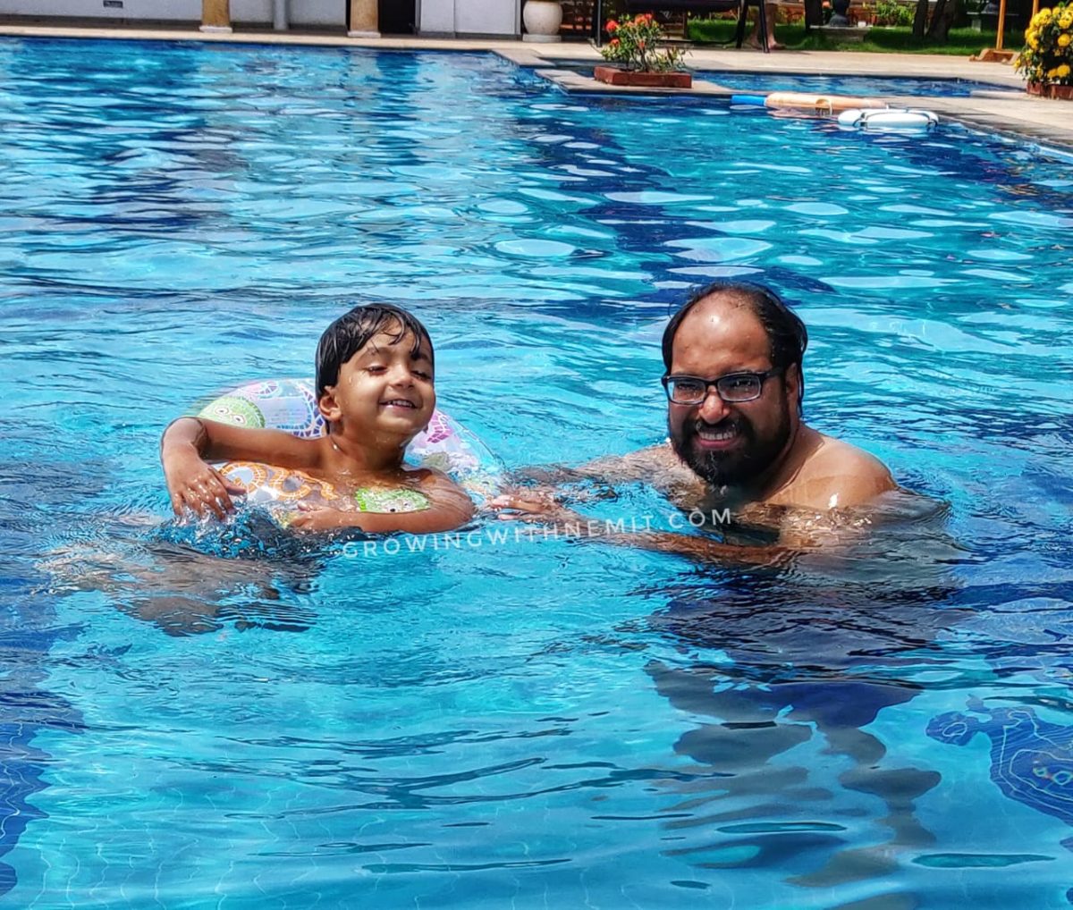 6 Pool Time Essentials to pack in travel bag for kids - Growing With Nemit